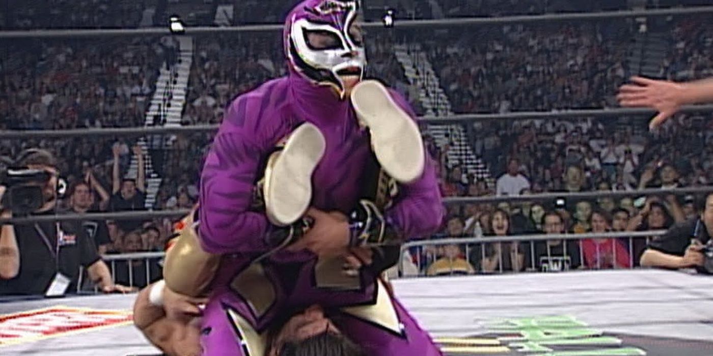10 Best WCW Finishers Of The 1990s