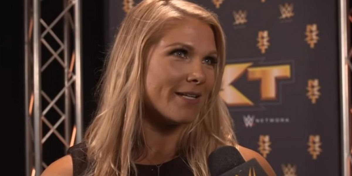 10 Backstage Stories About Beth Phoenix We Can't Believe
