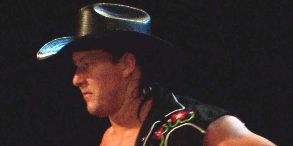 10 Backstage Stories About Linda McMahon We Can't Believe