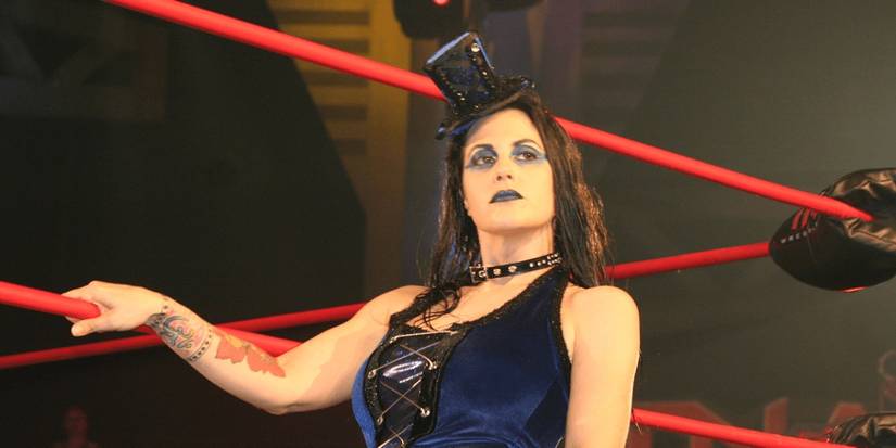 10 Wrestlers Who Reinvented Themselves After The Death Of WCW