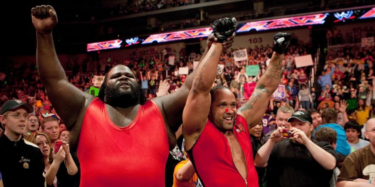 10 Things About Mark Henry’s Career That Made No Sense