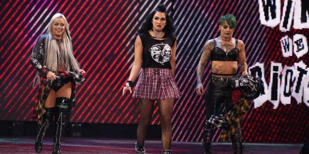 10 Funniest Billie Kay Moments In WWE