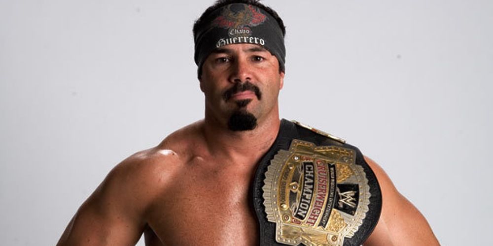 The 10 Oldest Cruiserweight Champions In WWE & WCW History