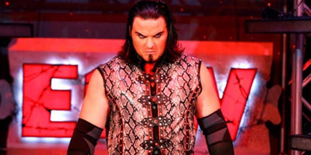 10 WWE Wrestlers Who Left For The Indies And Came Back Worse