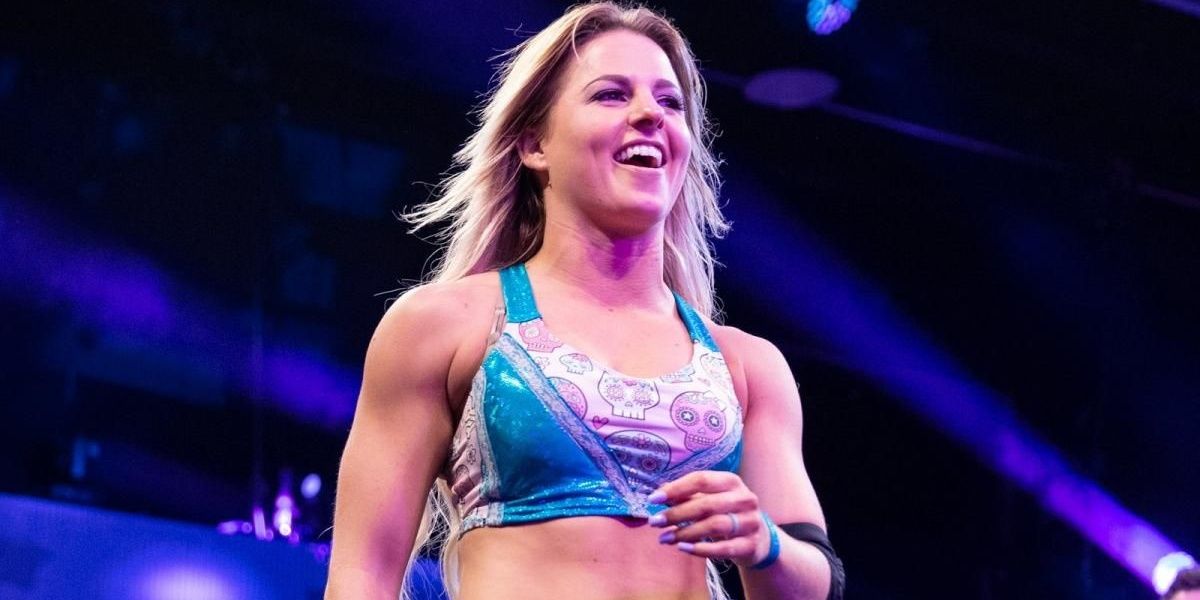 Candice LeRae: Age, Height, Relationship Status & Other Things You Didn ...
