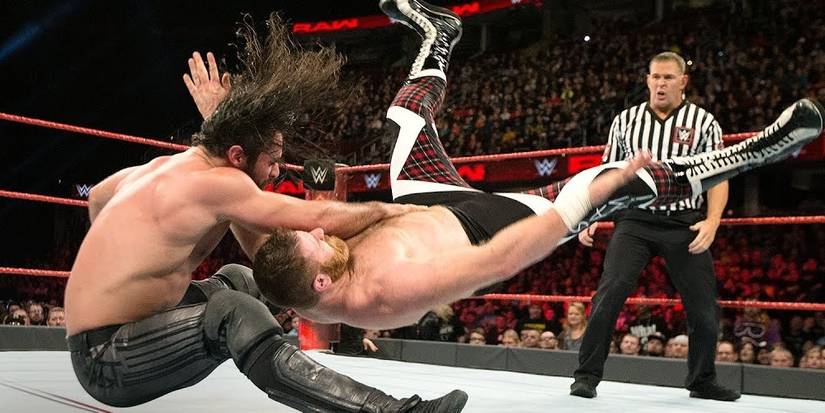 10 Wrestlers Whose Signature Move Was Better Than Their Finisher