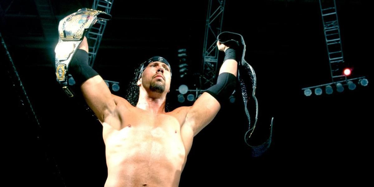 11 Wrestlers Who Held Multiple Titles More Than Once