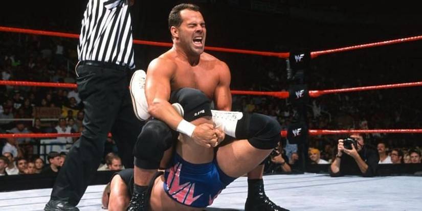9 Great WWE Wrestlers From The Attitude Era (& Their Biggest Weaknesses)