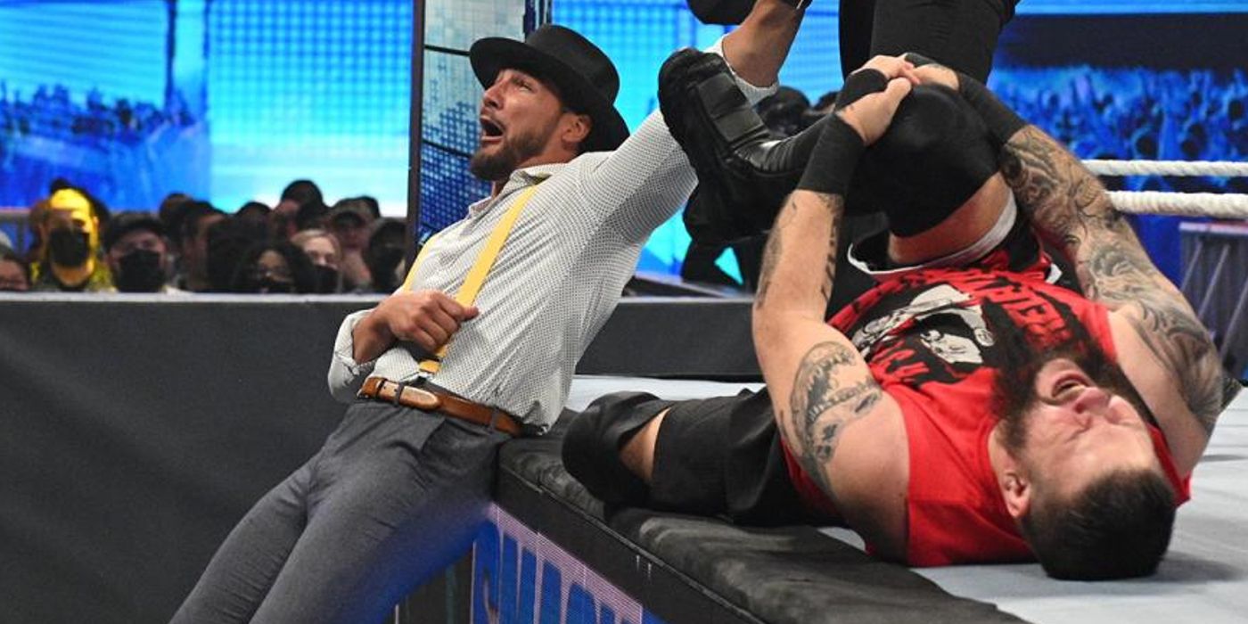 Riddick Moss Debuts New Gimmick On SmackDown, Cements Happy Corbin ...
