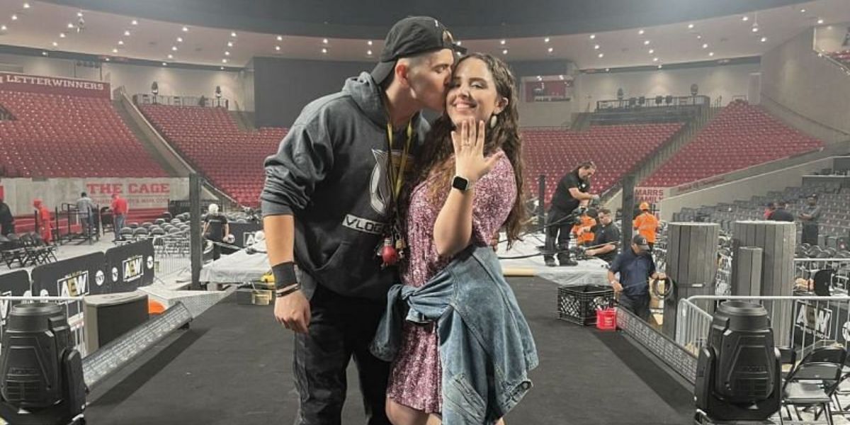 10 Wrestlers Who Got Engaged In 2021