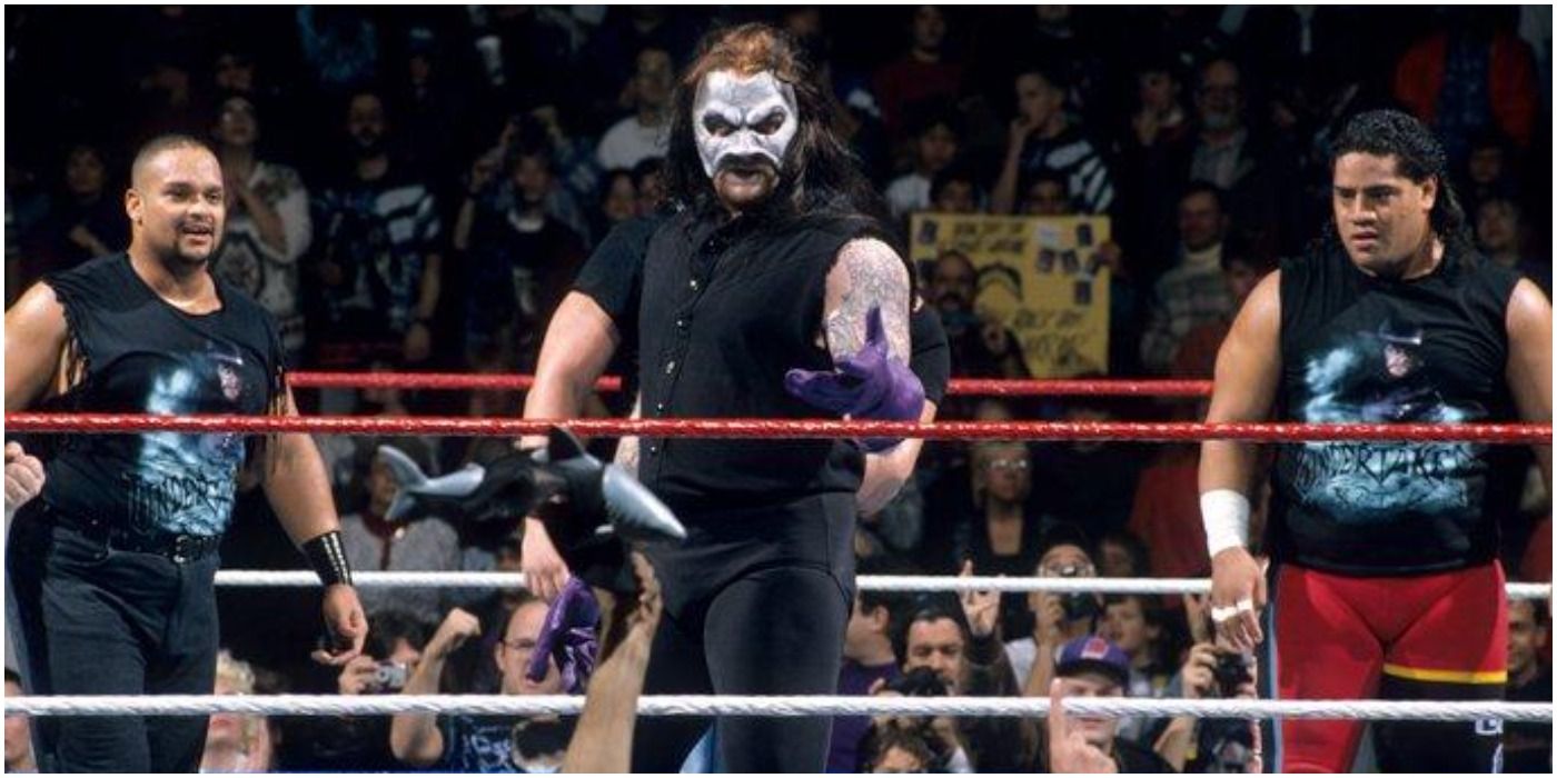 10 Backstage Stories About The Undertaker's Bone Street Krew Fans ...