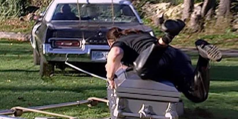 Big Show’s Father’s Funeral Is The Most Unhinged Segment In WWE ...