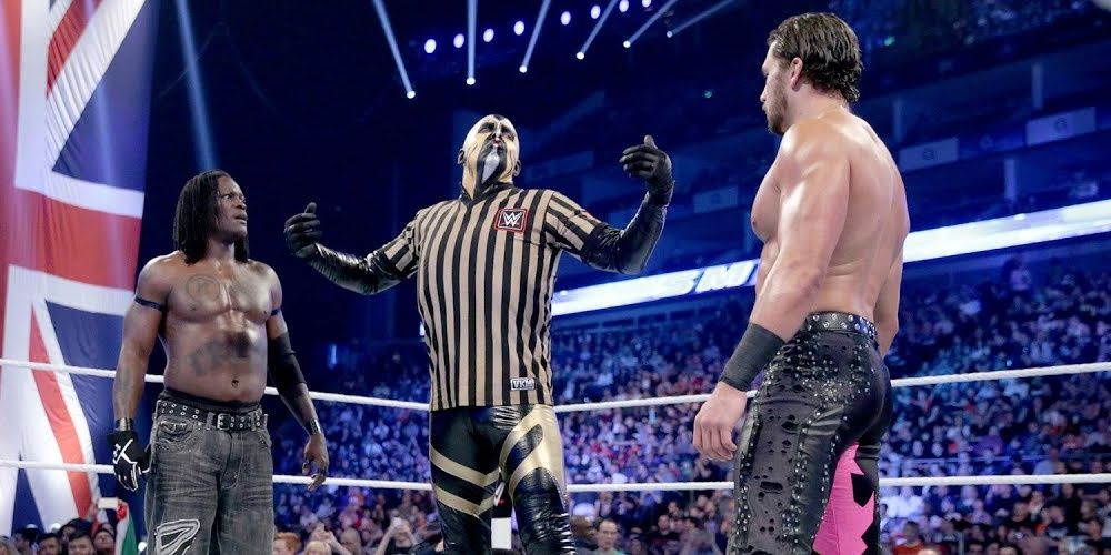WWE Guest Referees' 10 Funniest Moments
