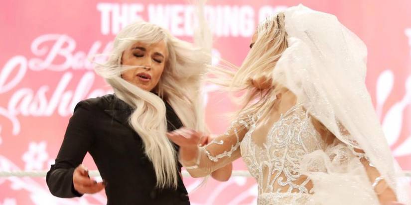 Cringiest Couple Moments In WWE History