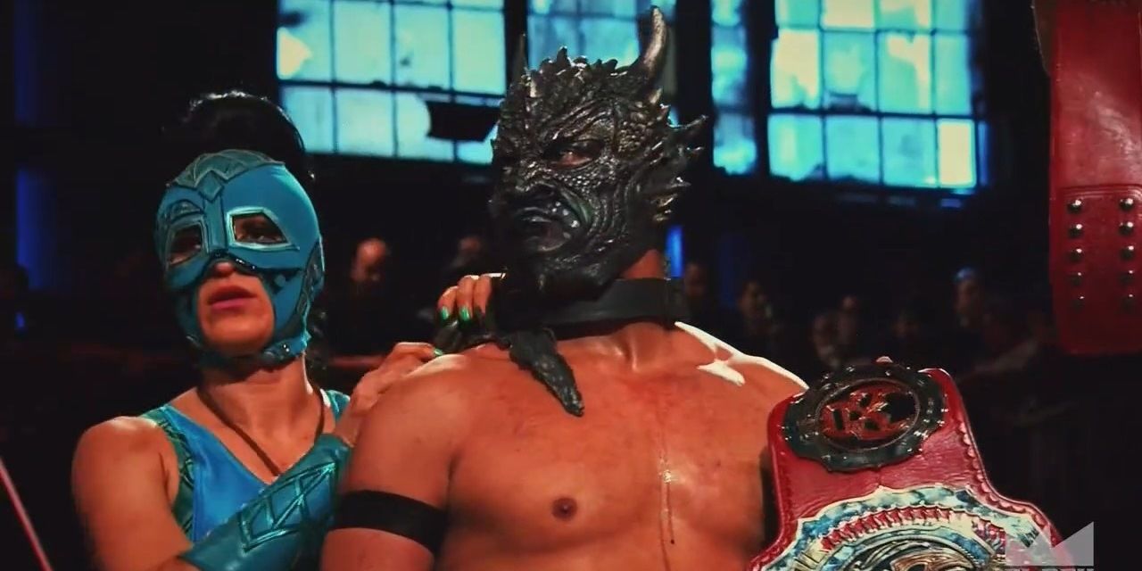 Everything To Know About Thunder Rosa's Face Paint, Age, Husband & More