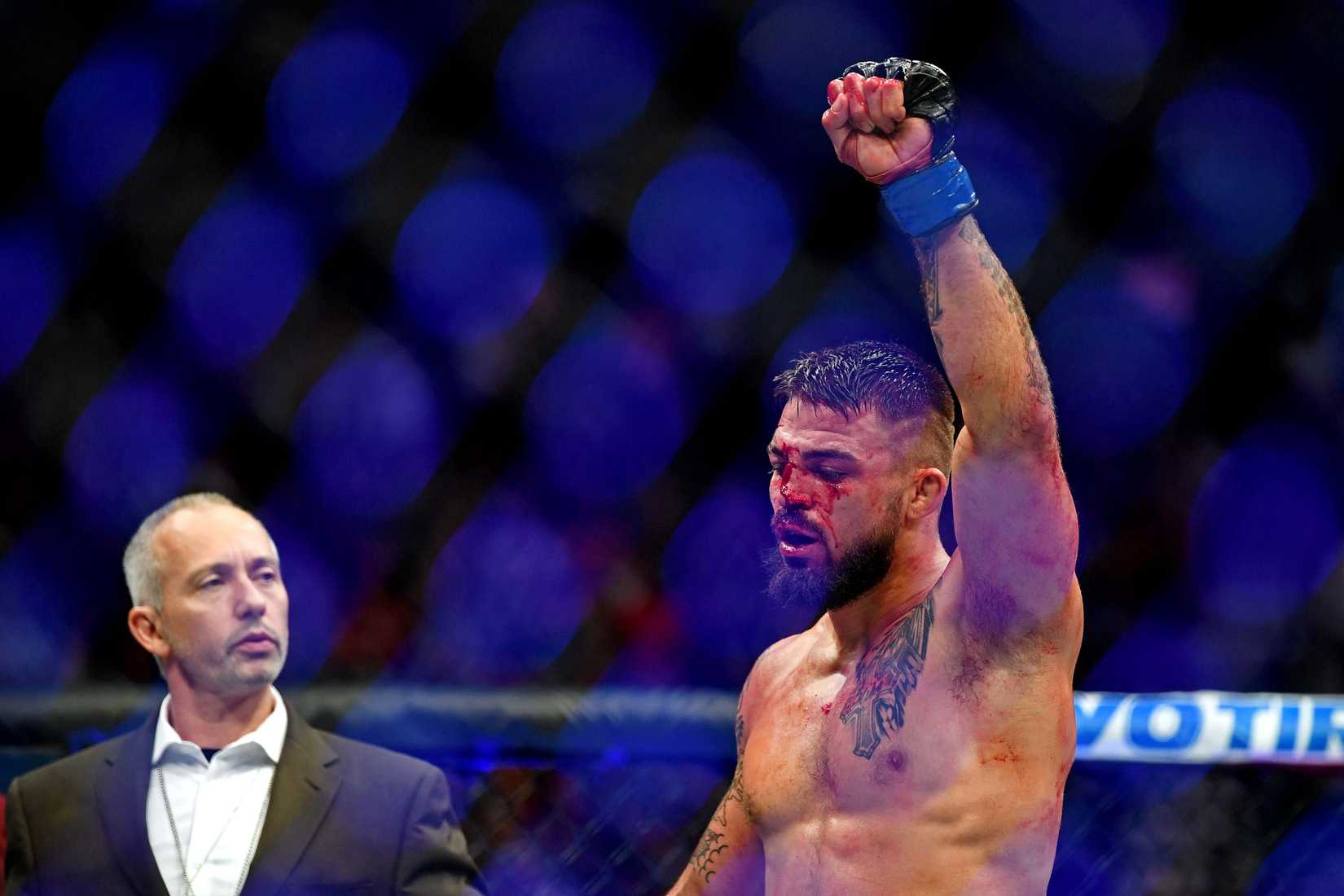10 UFC Fighters Born In Poverty (But Became Major Stars)