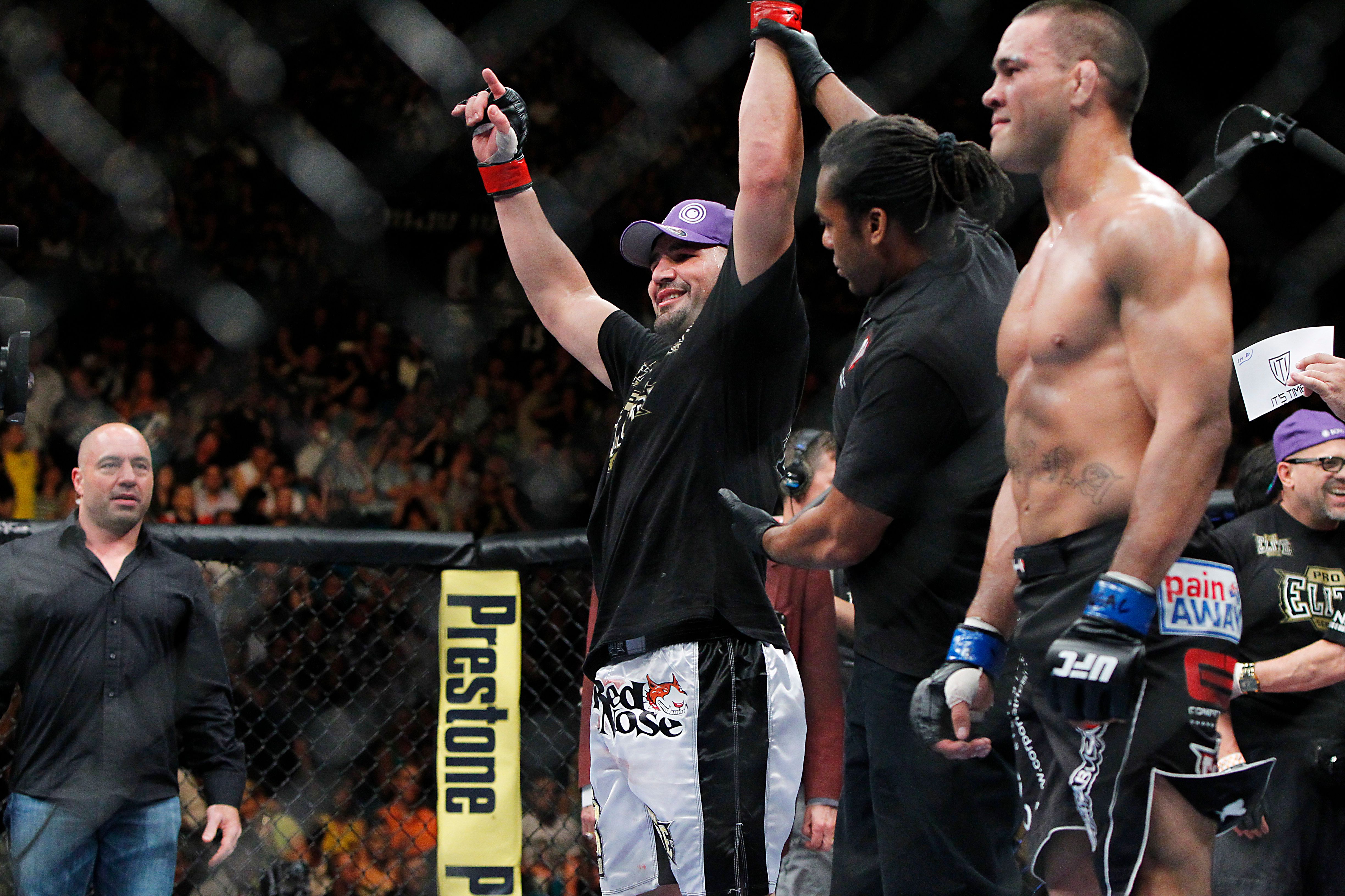 Things Fans Should Know About UFC Champion Glover Teixeira