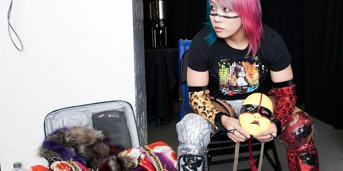 10 WWE Pictures Of Asuka Like You've Never Seen Her