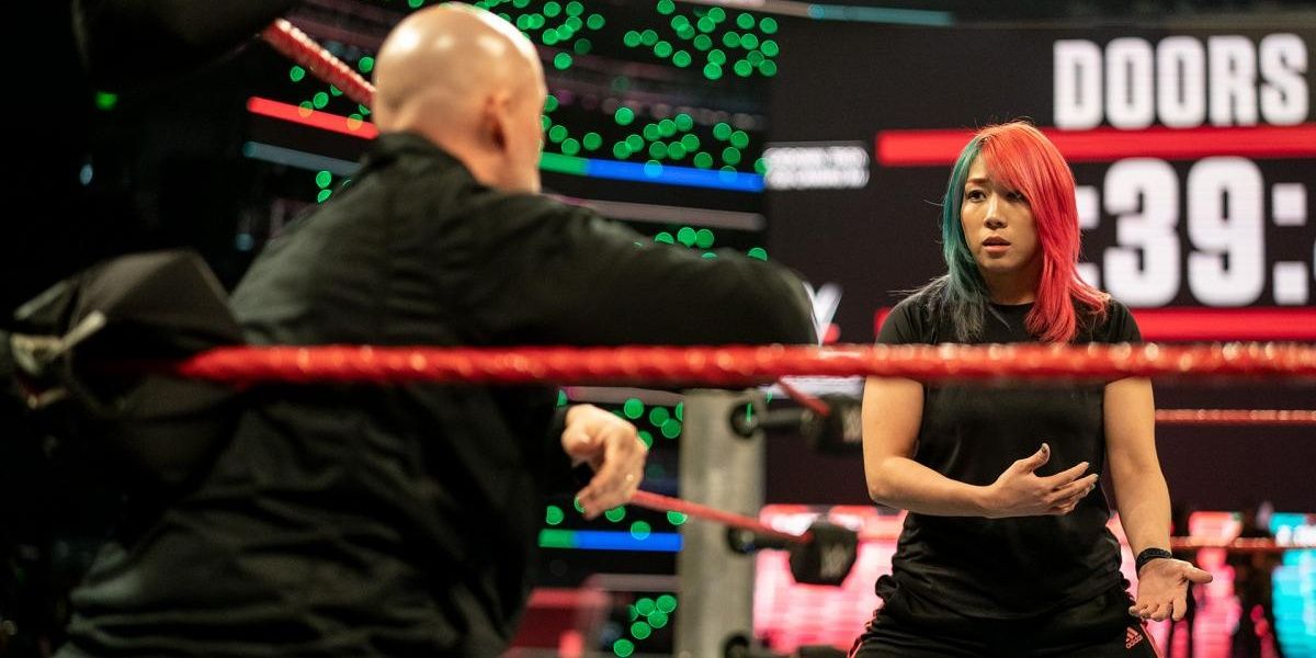 10 WWE Pictures Of Asuka Like You've Never Seen Her