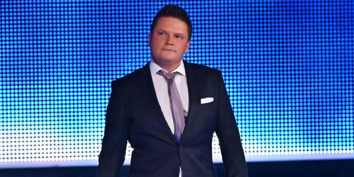 10 Things WWE Fans Should Know About Raw Announcer Mike Rome