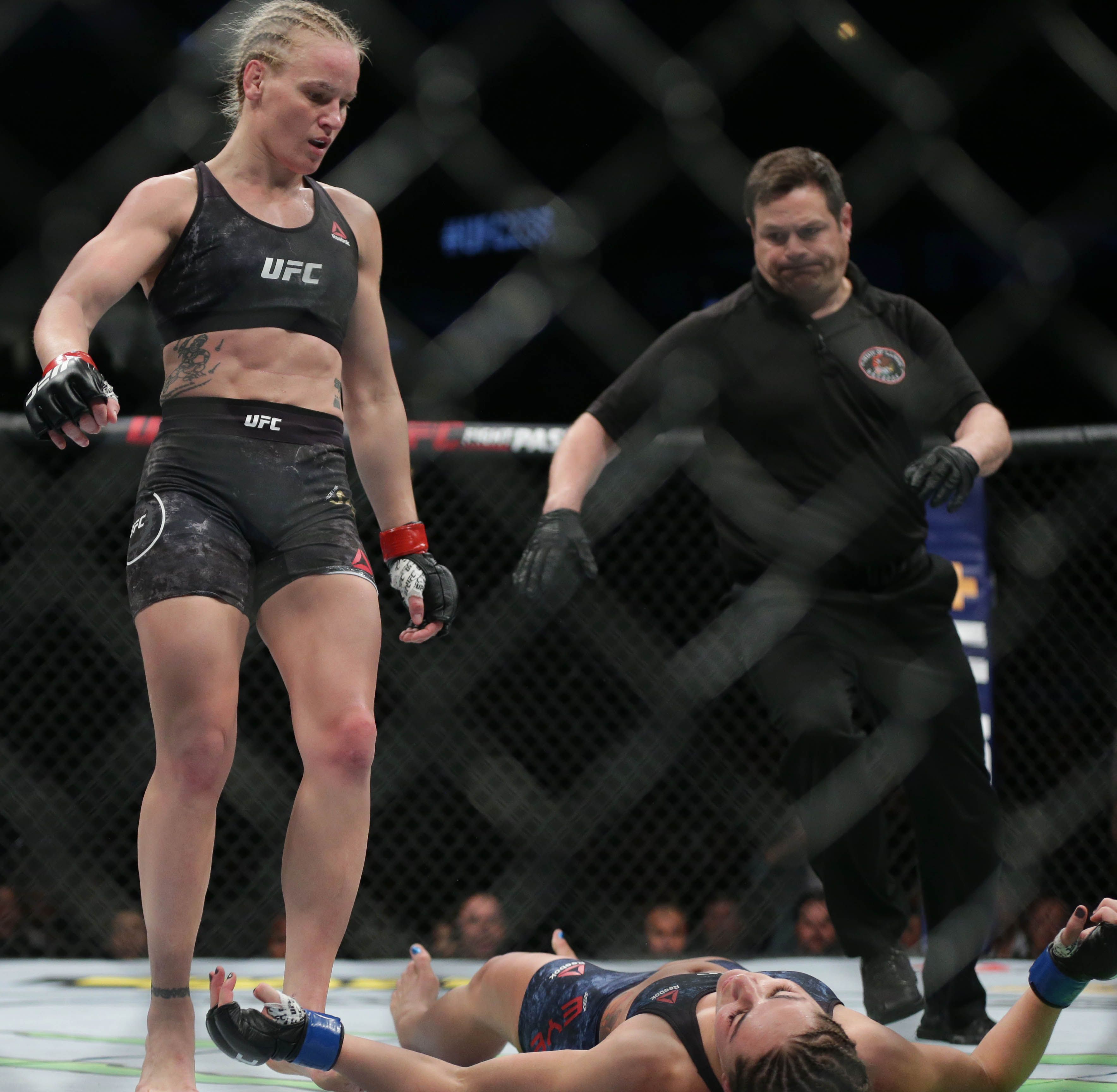 10 Best Clinch Fighters In MMA History, Ranked