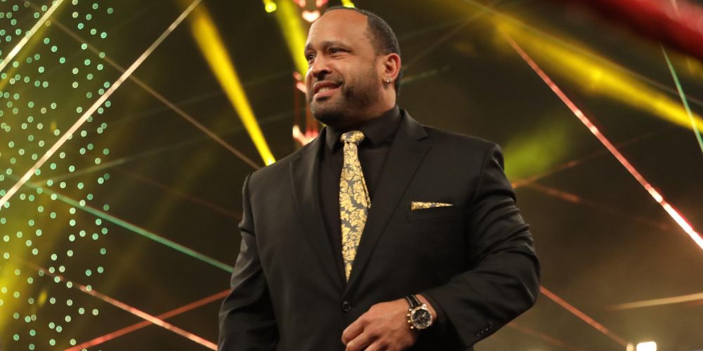 9 Modern WWE Managers Who Would've Been Perfect In The Golden Era