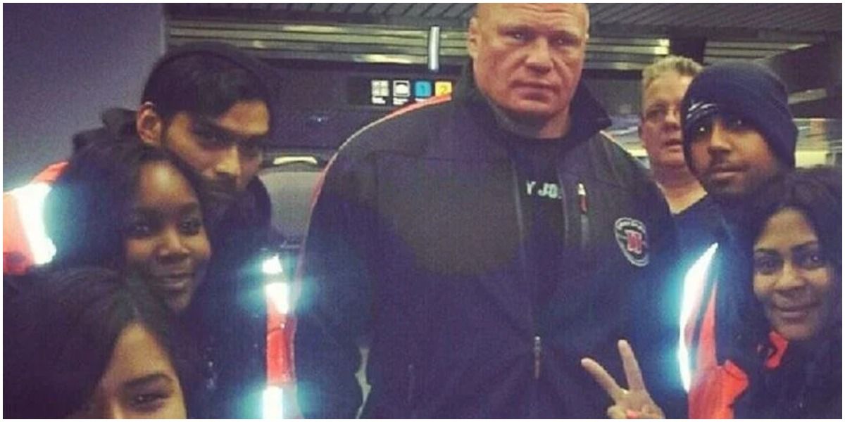 Hilarious Photos Of WWE Stars And Fans