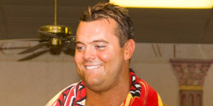 10 Wrestlers With Inspirational Behind-The-Scenes Stories Fans Need To Know