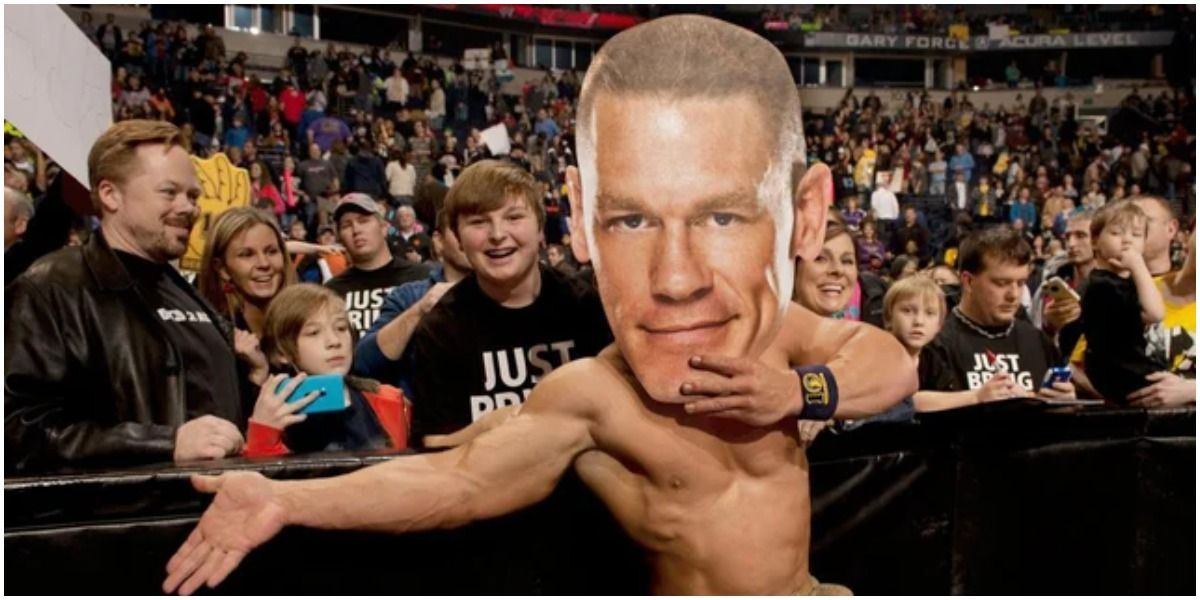 Hilarious Photos Of WWE Stars And Fans
