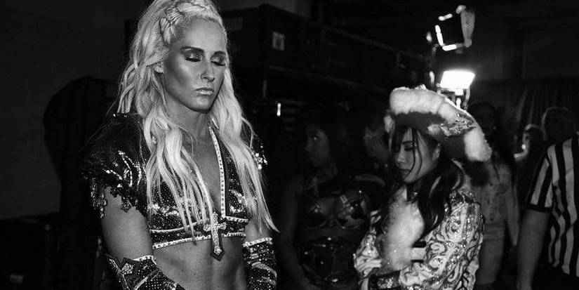 michelle mccool crowd