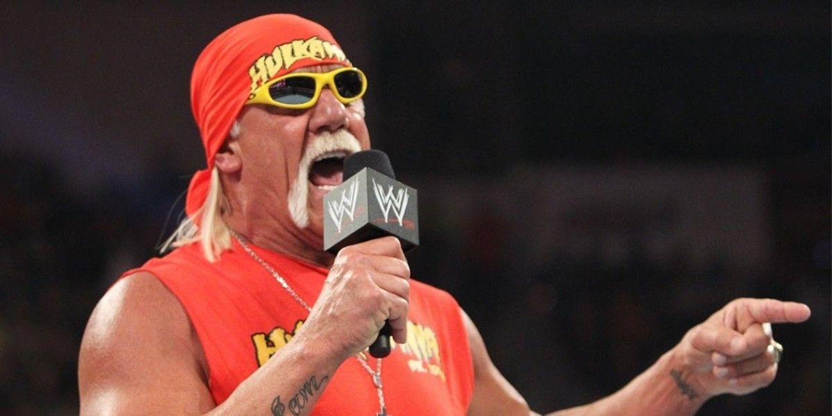 10 Hilarious Mic Botches Wrestling Fans Completely Forgot About