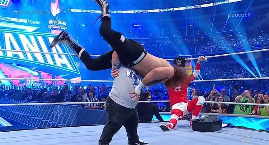 WWE: 10 Most Memorable Moments From WrestleMania 38
