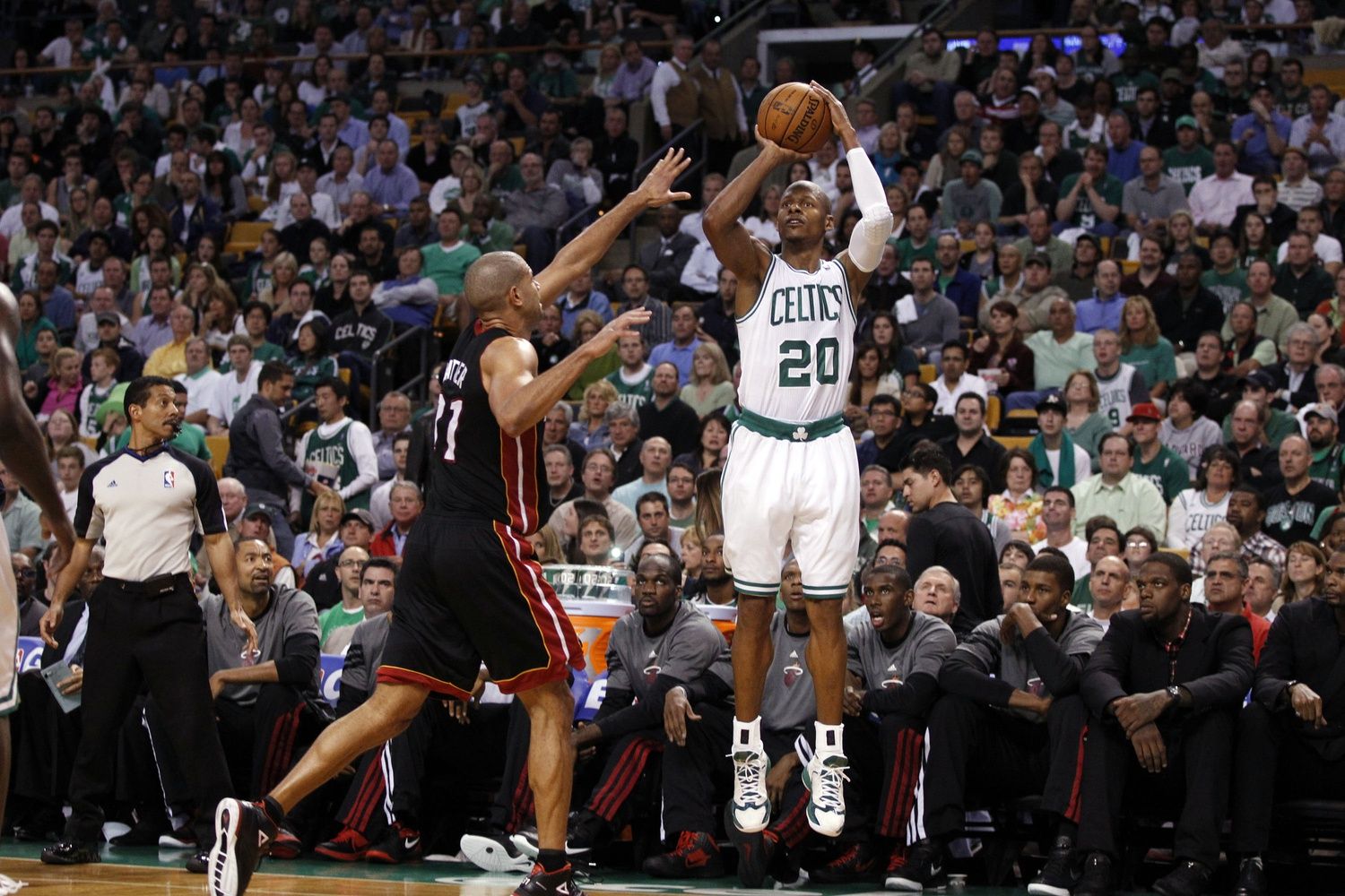 The Best Three Point Shooters In NBA History, Ranked