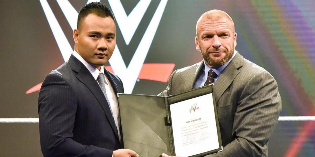 The 10 Worst Things WWE Did To Wrestlers Triple H Signed