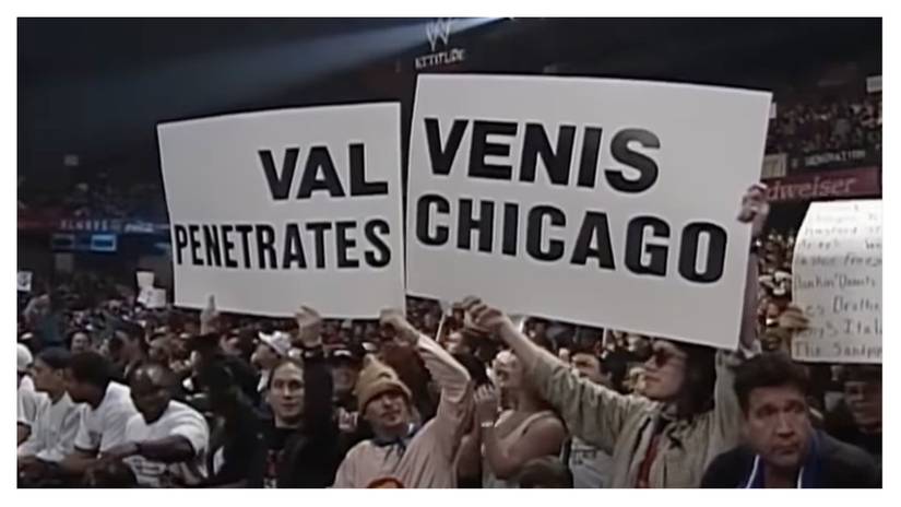 9 Funniest Fan Signs In WWE History
