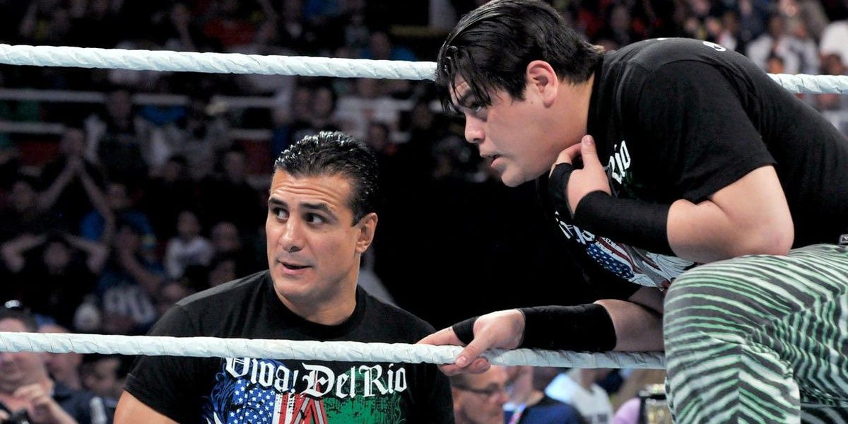 10 Wrestlers Who Were Only Famous Because Of Someone Else