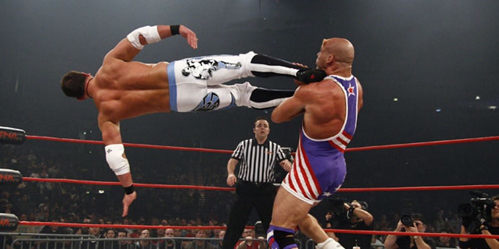 10 Wrestling Moves That Hurt The Wrestler Performing Them