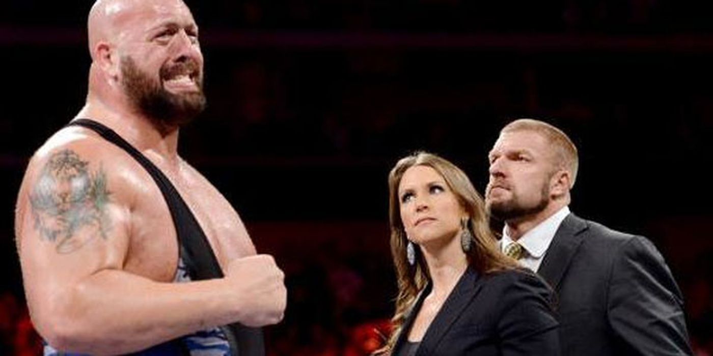 9 Biggest Plot Holes In WWE Storylines