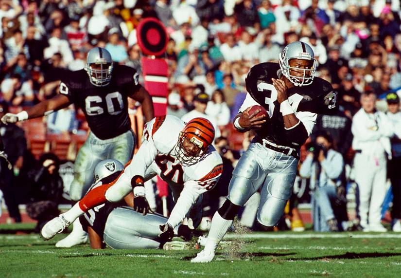 10 Things NFL Fans Should Know About Bo Jackson