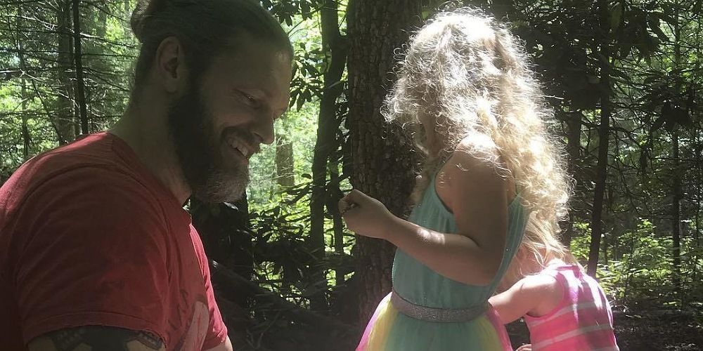 10 Candid Pictures Of WWE Stars Hanging Out With Their Families