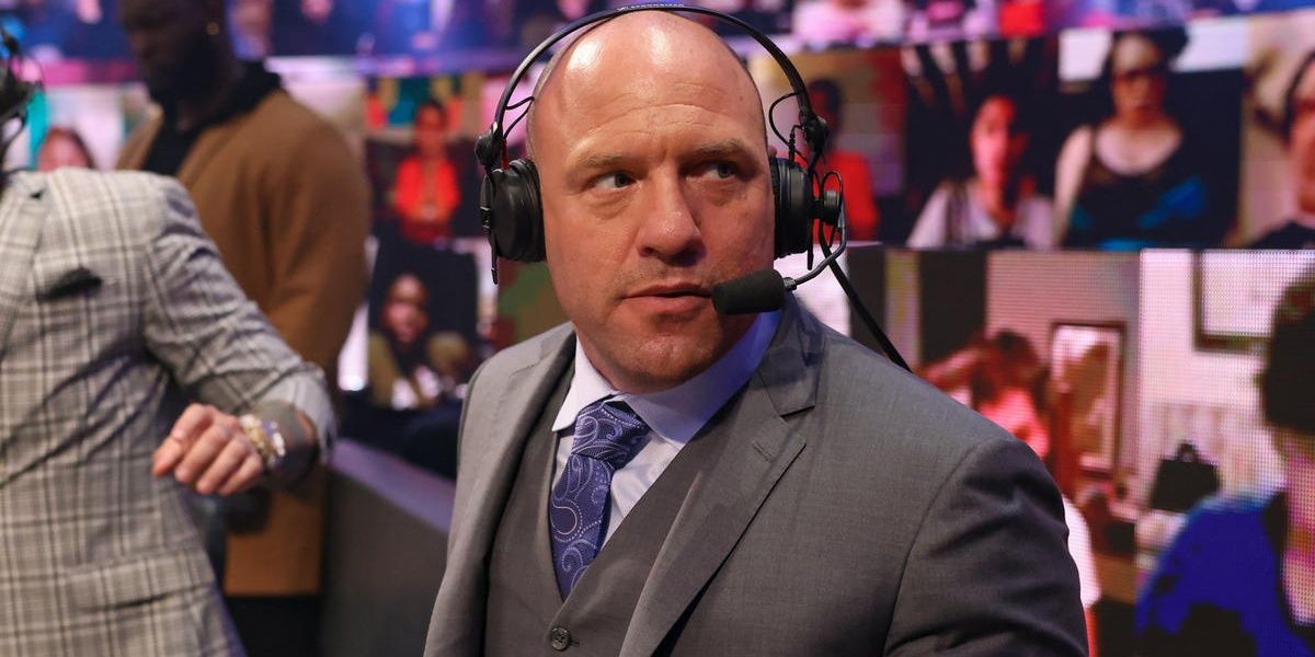 10 Things WWE Fans Should Know About Raw Commentator Jimmy Smith