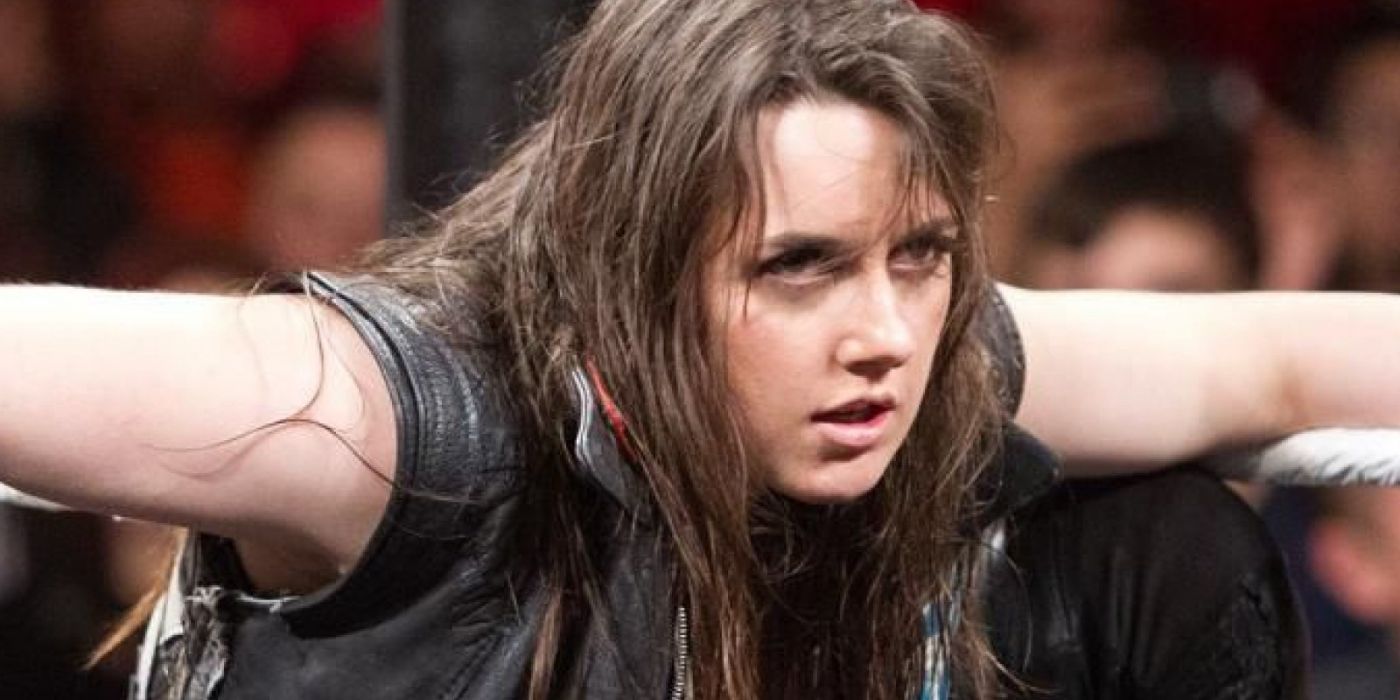 10 Previous Gimmicks Of Current WWE Wrestlers We Want To See Again