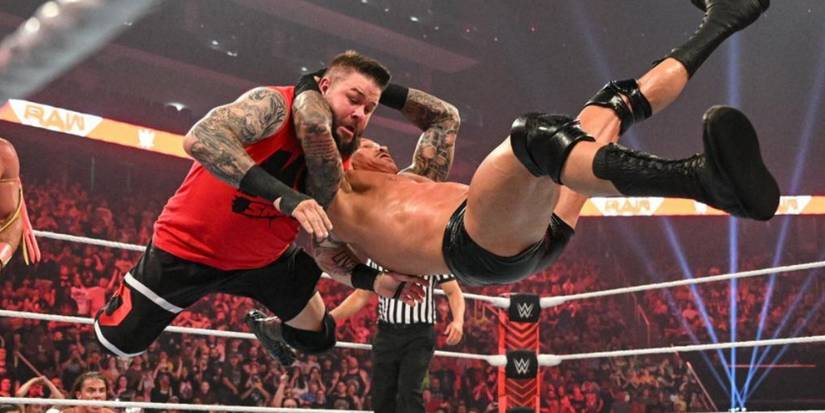 Randy Orton's RKO Finisher Not Only Hurts His Opponent, But Himself