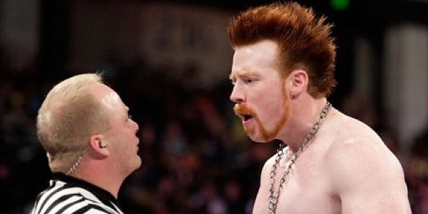 9 Things Fans Should Know About Wrestling Referees