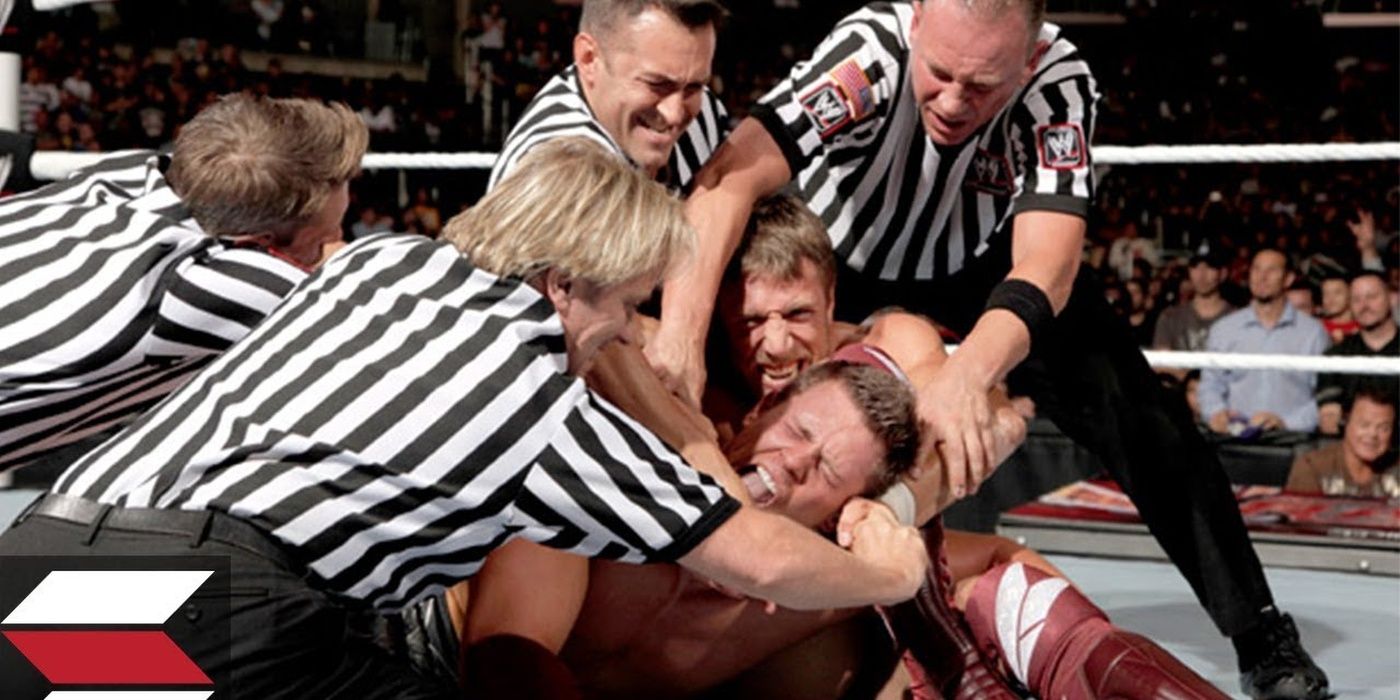 9 Things Fans Should Know About Wrestling Referees