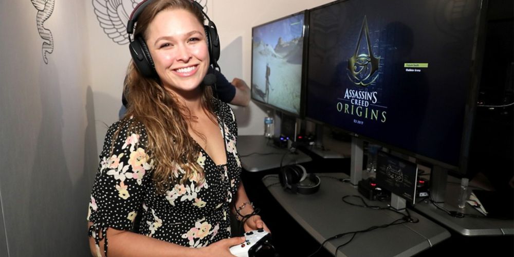 10 Things Fans Should Know About Ronda Rousey's Life Outside WWE