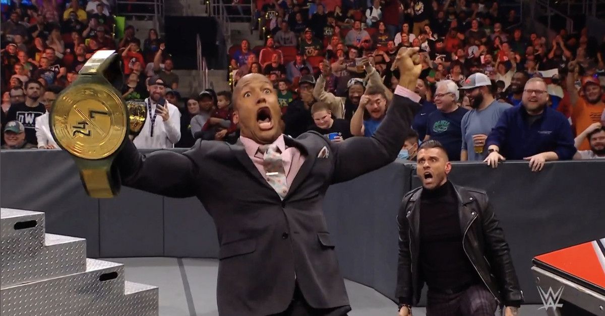 10 Things Fans Need To Know About WWE Commentator Byron Saxton