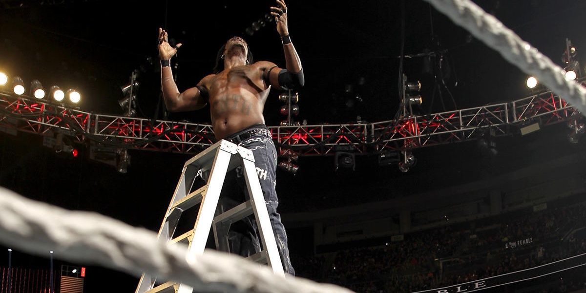 10 "Bad" WWE Moments (That Fans Secretly Liked)