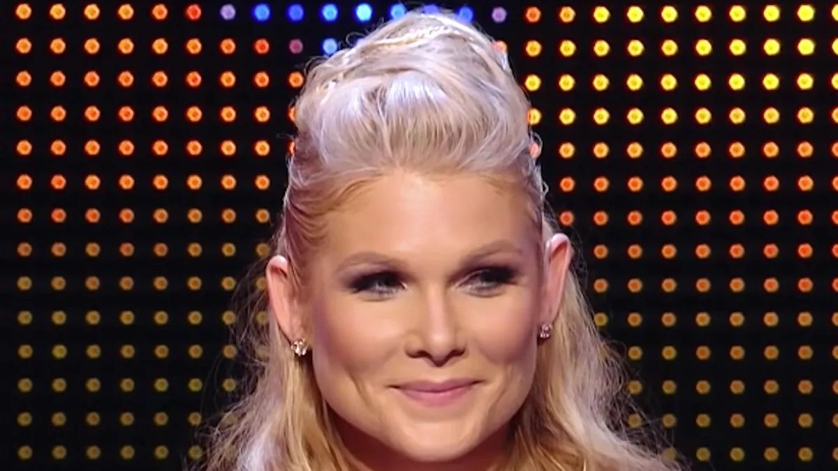 10 Things Fans Should Know About Beth Phoenix's Life Outside WWE
