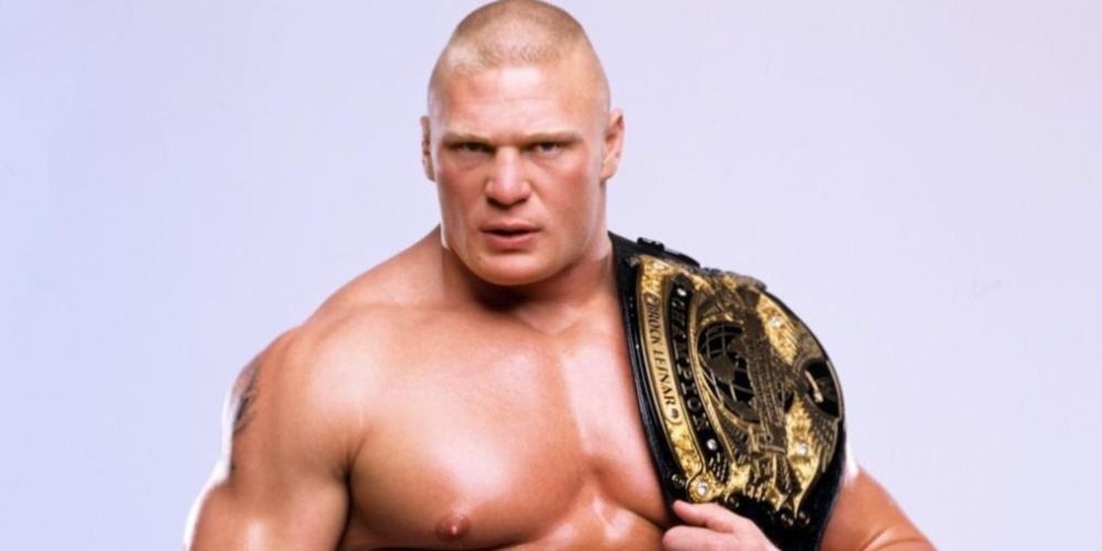 10 WWE Champions Who Were Great Sellers In The Ring